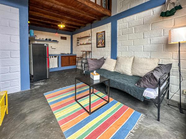Central 1br Mezzanine Apartment With Shared Pool, Fitness And Private Kitchen In Canggu - Canggu