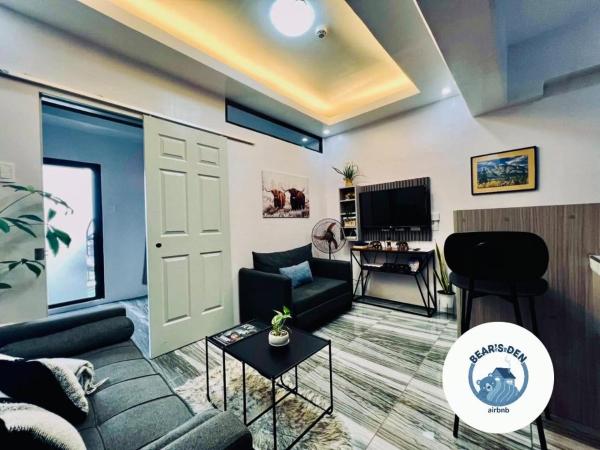 Bears Den Cozy 1br With Balcony Facing City And Amenity Near Mactan Airport - Philippines