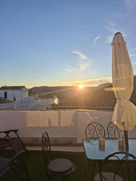 Private Sunrise Terrace & Cathedral Views - Ronda