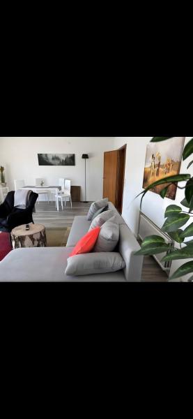 2 Zimmer Wohnung - Stuttgart