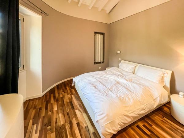 Paradise Hamlet - Lugano