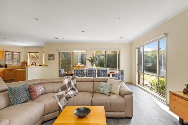 Highton 4br Near Buckley Falls & Queens Park - Geelong