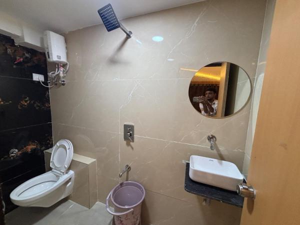 Hotel Phoniex Inn - Ahmedabad