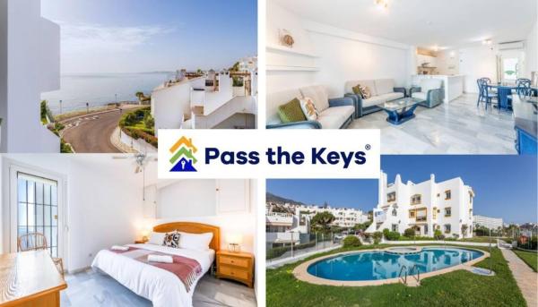 Pass The Keys Sunny Ocean Front Apartment - Benalmádena