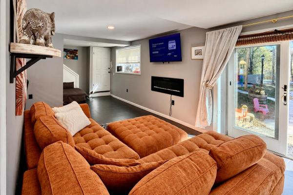 Maxine Manor Private Pool & Elevated Getaways - Georgia, GA