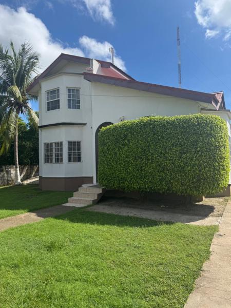 A Taste Of M And M - Belize
