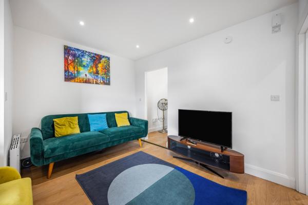 Garland Stylish Apartment 2 In Greater London - London