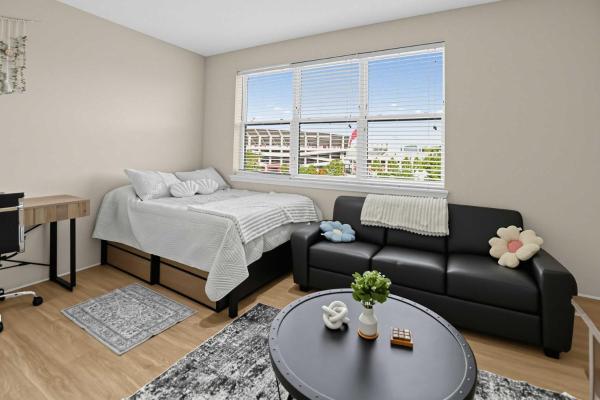 Modern Retreat Near Iu & Memorial Stadium - Bloomington, IN