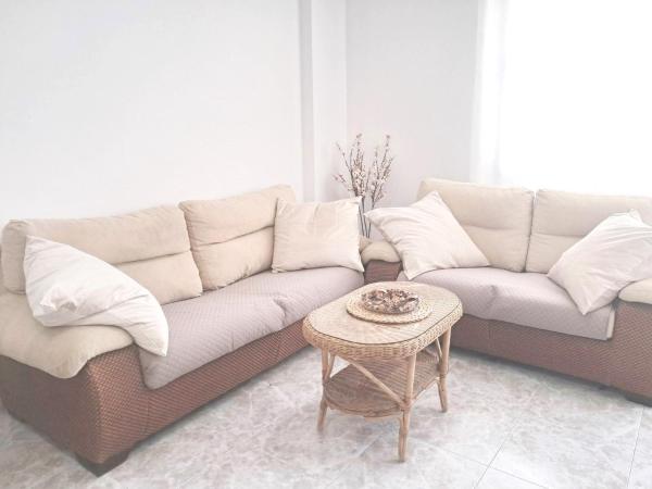Newly Renovated, Centric 2 Bedrooms Apartment Near To The Beach - By Tenerifehints - El Médano