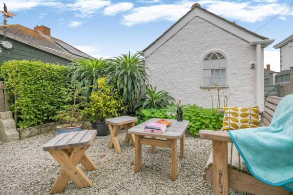 1 Bed In Helston Oc-a27352 - Porthleven