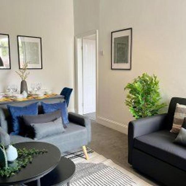 Apartment Sleeps 4 With Parking - Sunderland