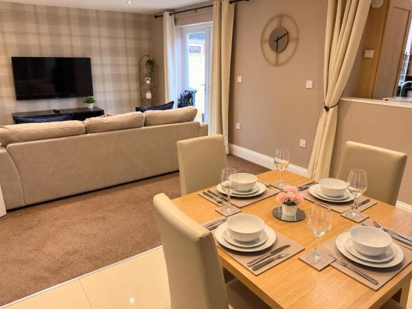 Sunderland City Centre Modern 2 Bed Cottage - Sunderland