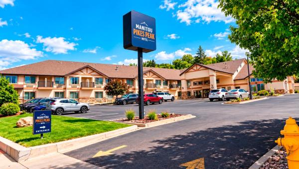 Manitou Pikes Peak Hotel - Manitou Springs, CO