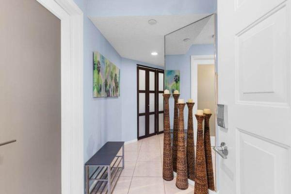 Le Frontenac 310 - Sunny Isles Beach, FL
