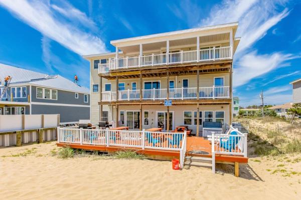 Oceanfront Villa - Virginia Beach, VA