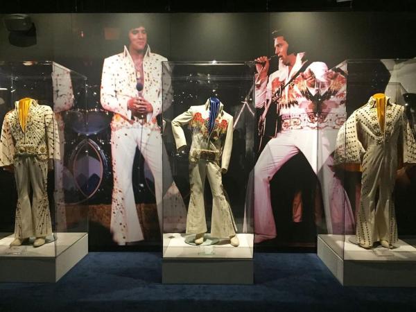 12 Minutes To Elvis, Classic 1900s Revitalized - Memphis