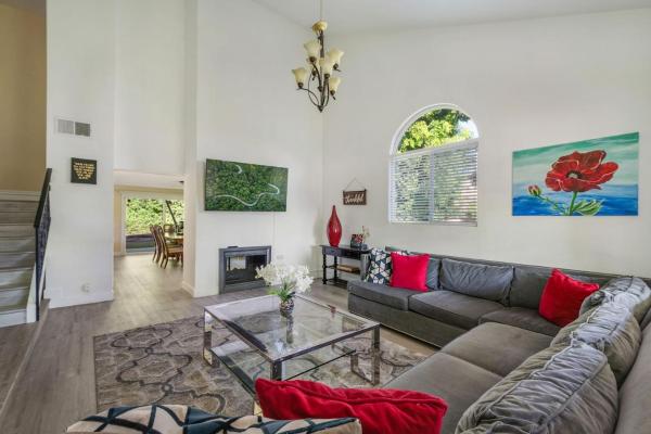 Mv Pylos - Central - Nearby Restaurants And Freeway - Mission Viejo, CA