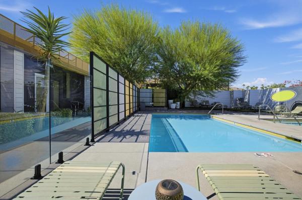 Mahala Hotel By Avantstay - Palm Springs