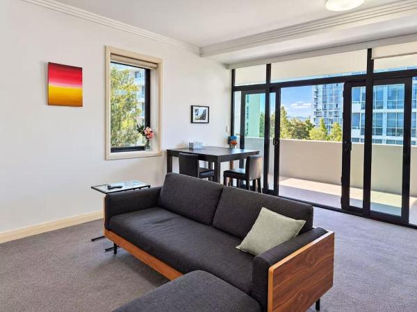 Bright Spacious 2beds, Close To River & Station - Burwood
