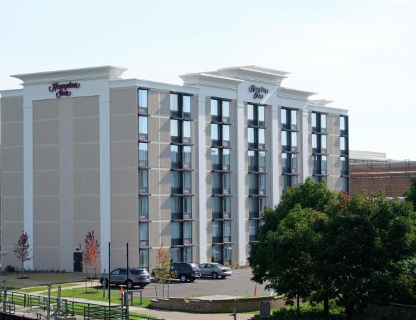 Hampton Inn Green Bay Downtown - Green Bay, WI
