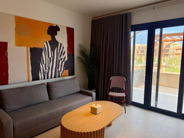 Bloom 2br Plus Nanny Villa-free Pool In Kamaran At Elgouna - フルガダ