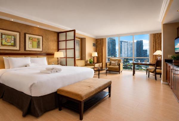 Experience Unparalleled Luxury At The Sinatra - Las Vegas, NV