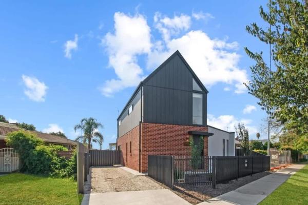 Urban Barn - Stylish, Family Friendly - Wagga Wagga