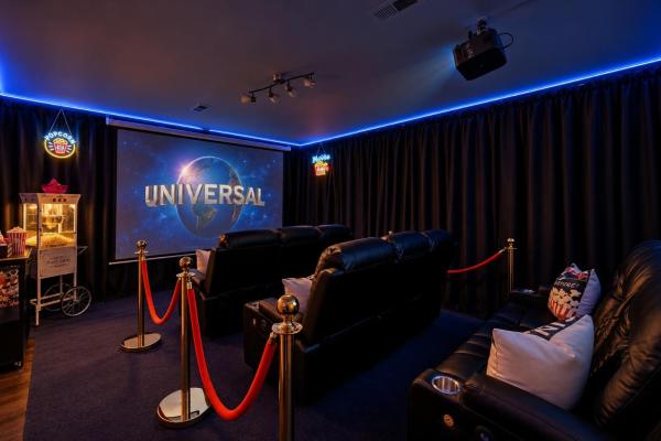Arcade • Theater • Gym • Office • Sleeps 15 - Elmhurst, IL