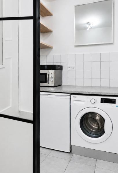 3 Rooms 3 Bathrooms Ensuites Central Apartment - Dublin