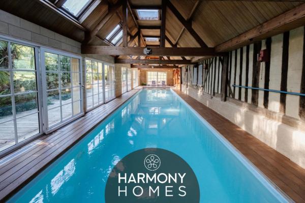 Harmony Homes Caorches Le Voisnard - Piscine Intérieure à 1h50 De Paris - Bernay