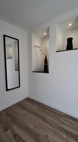Simor Apartments 59 Spacious Home Central Location - Esztergom