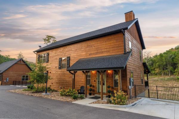 New Listing 4b4b Cabin In Tall Timers Camp, Steps Away From Many Amenities! - Branson, MO