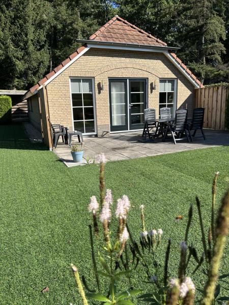 Vakantiehuisje In Lunteren Aan De Rand Van Het Bos - Wageningen