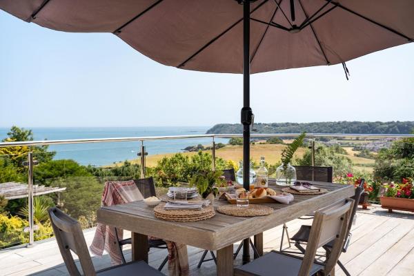 The Spinney - Spectacular Views Over The Bay And Close To Beach With Parking - Brixham