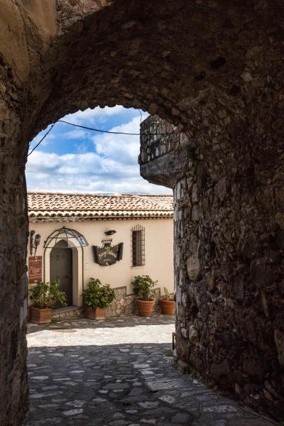 Borgo Medievale - Naxos