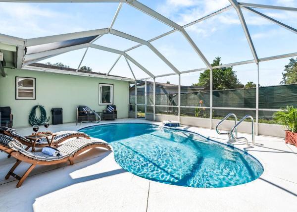Heated Pool Retreat Near Manatees & Springs - Dunnellon, FL