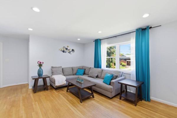 Silver Spring 5br Near Dc Sleeps 12 - Rockville, MD