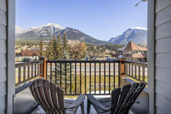 Mountain Retreat 3br Walk To Downtown - Canmore