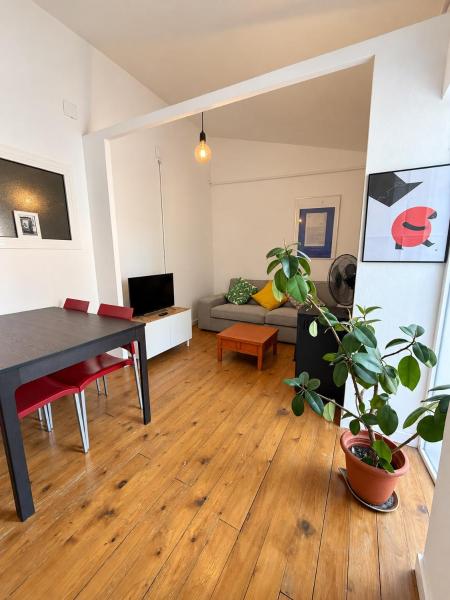 Alojamiento Con Encanto En Planta Superior Ideal Para Trabajo Y Escapadas Familiares En Montserrat - Martorell