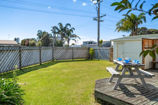 Kiwi Comfort - Whangamata Holiday Home - Whangamatā