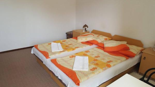 Vili Apartmanház - Keszthely