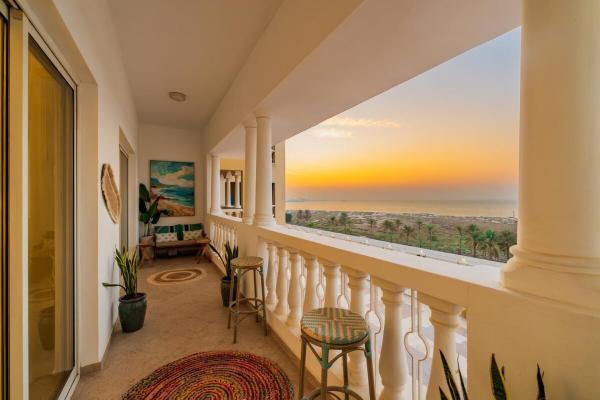 Spacious 2br Sea-view Retreat In Rak - Ras al Khaimah