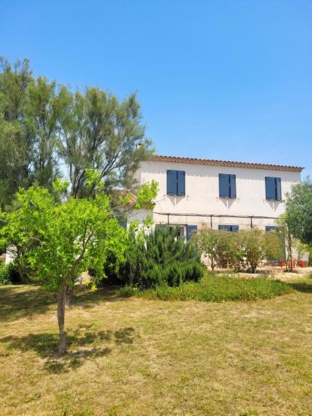 Villa Provençale à Arles Avec Piscine Privée Et Vue Jardin. - Arles