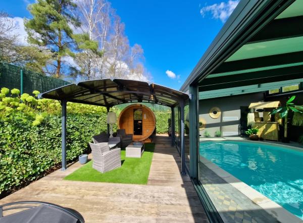 Villa With Private Pool In Hamois 350 M² - Dinant