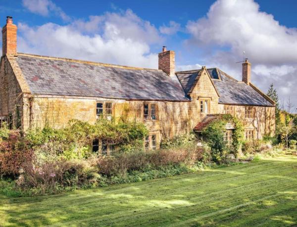 Farmhouse Sleeps 13 With Hot Tub - Crewkerne