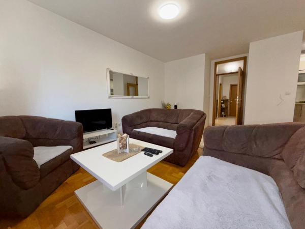 M Apartman, Istočno Sarajevo, Lukavica - Sarajevo