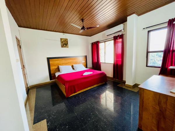 Oval Retreat - Kochi