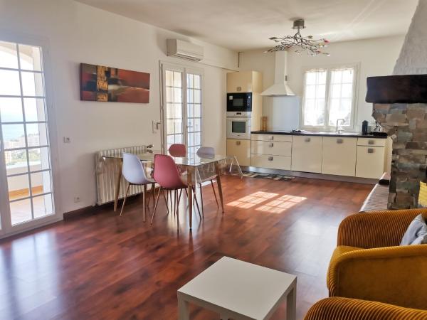 Appartement Vue Mer à Bastia, Terrasse Et Piscine Privée. - Bastia