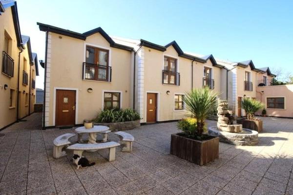 2 Clifden Court - Clifden