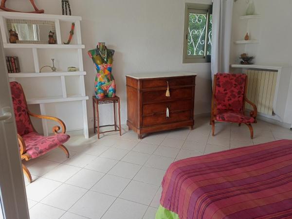 Grande Chambre D'hôtes Avec Piscine - Villeneuve-Loubet